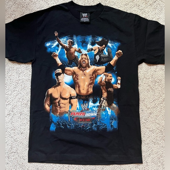 WWE | Shirts | 207 Wwe Smackdown Raw Ecw Black Tshirt Sz Medium | Poshmark